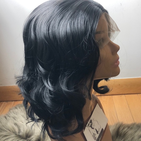 Accessories | Jenica 12 Black Middle Part Wavy Bob Wig New | Poshmark